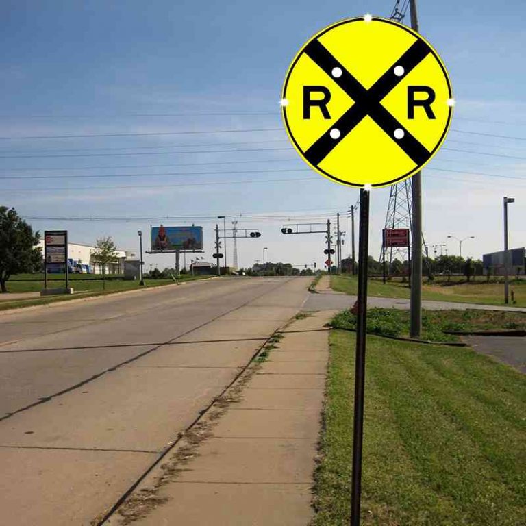 Solar Flashing Railroad Sig - BBIER®